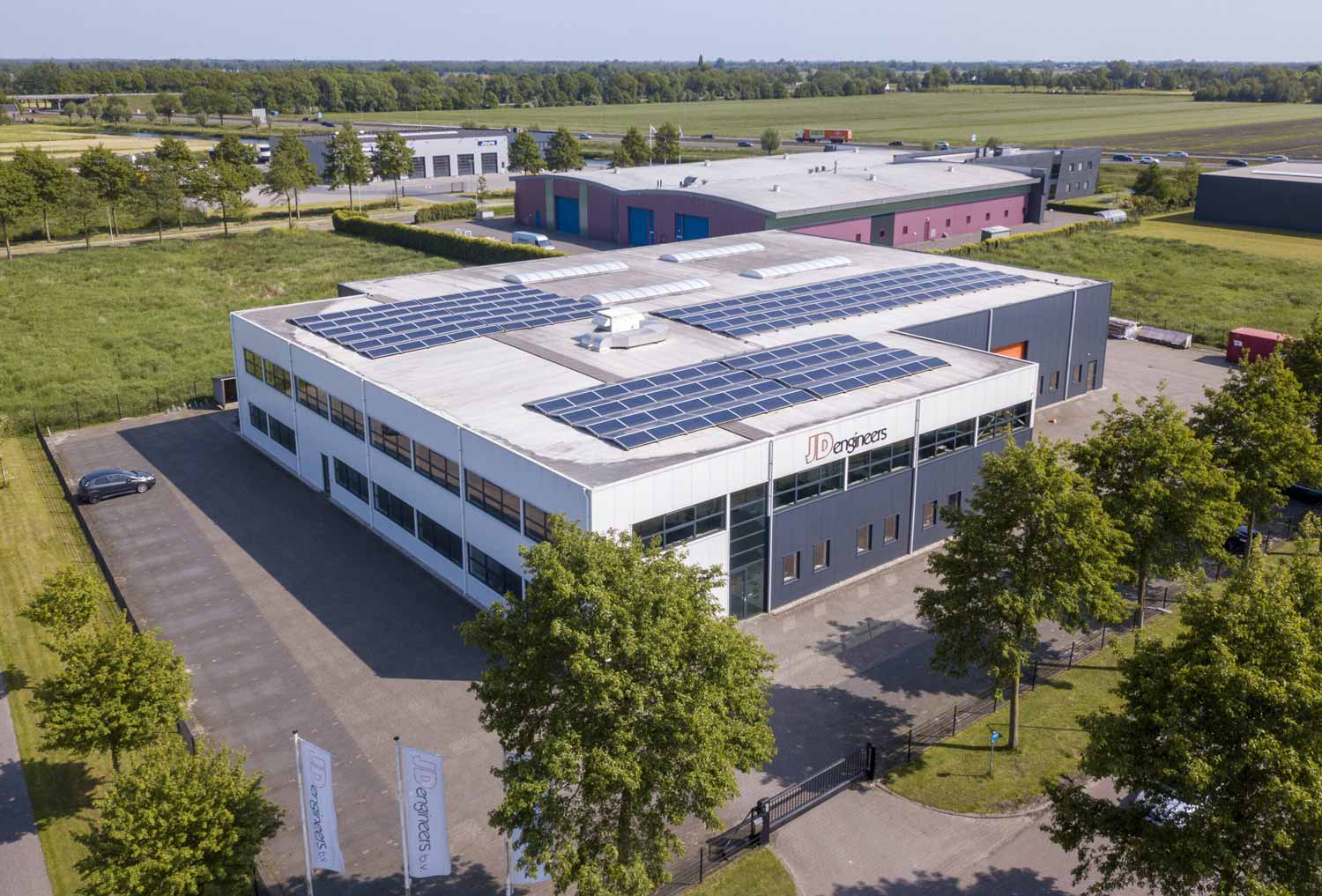 JD Engineers: Folding and gluing machines